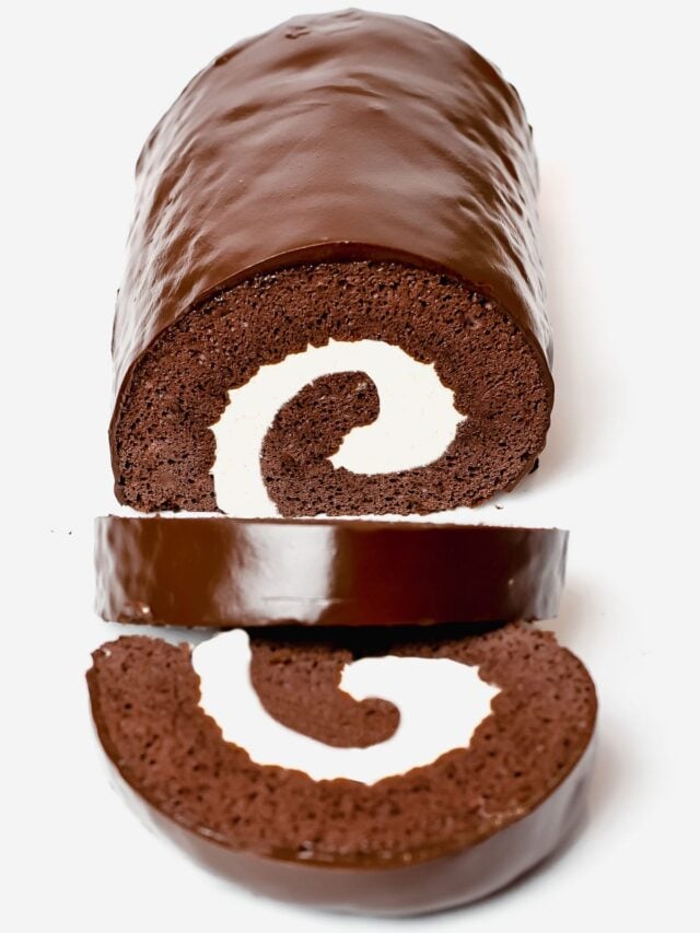 Chocolate Roll Cake - Swiss Roll - Drive Me Hungry
