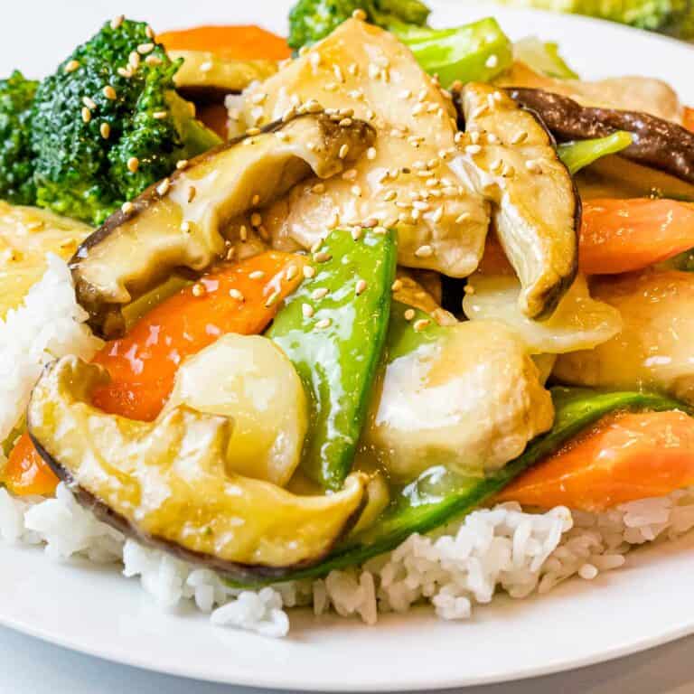 Moo Goo Gai Pan - Quick and Easy! - Drive Me Hungry