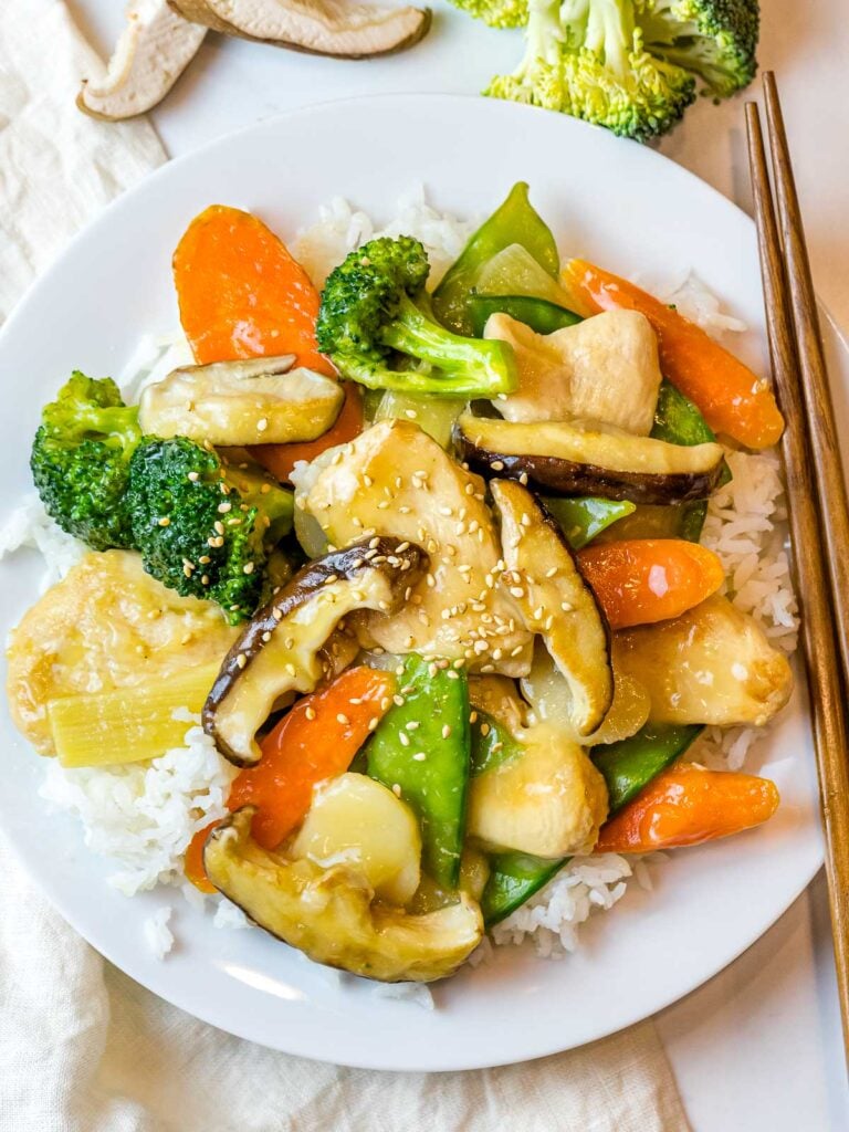 Moo Goo Gai Pan - Quick and Easy! - Drive Me Hungry