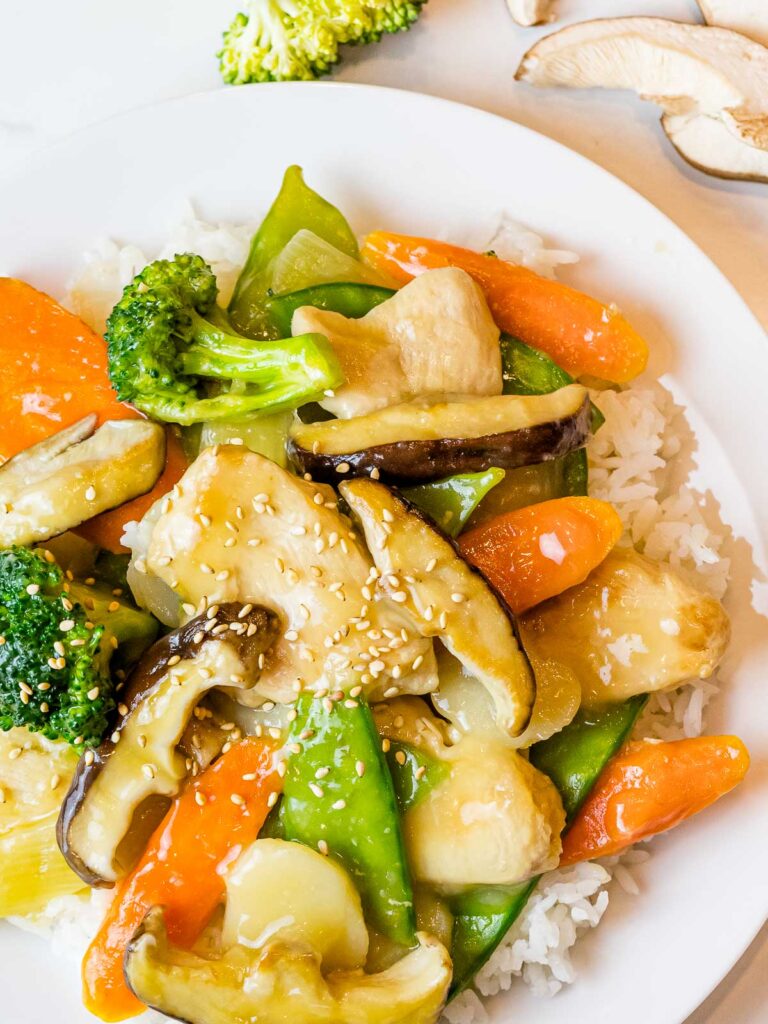 Moo Goo Gai Pan - Quick and Easy! - Drive Me Hungry