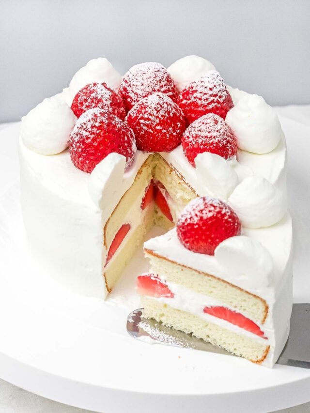 Japanese Strawberry Shortcake - Drive Me Hungry