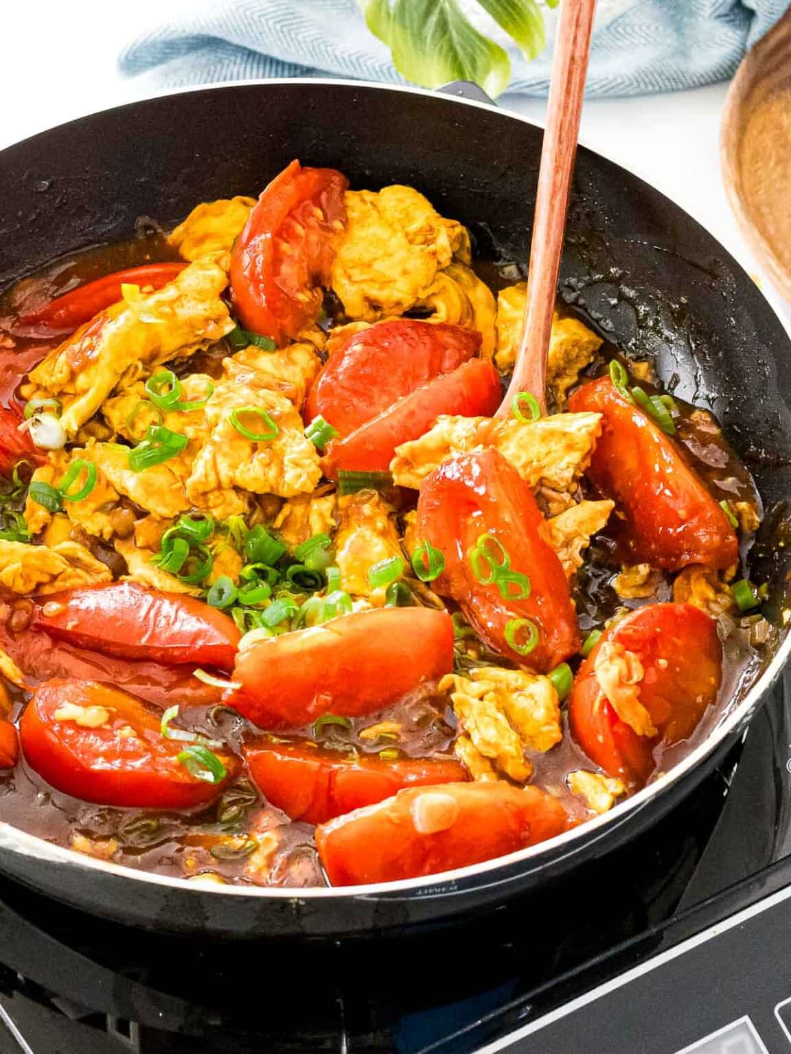 Chinese Tomato Egg Stir Fry (番茄炒蛋) - Drive Me Hungry