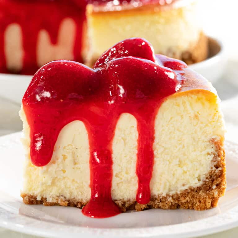 Easy Raspberry Sauce - Drive Me Hungry